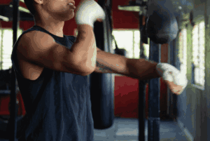 8 Boxing Speed Bag Benefits for Faster Punches & Reflexes