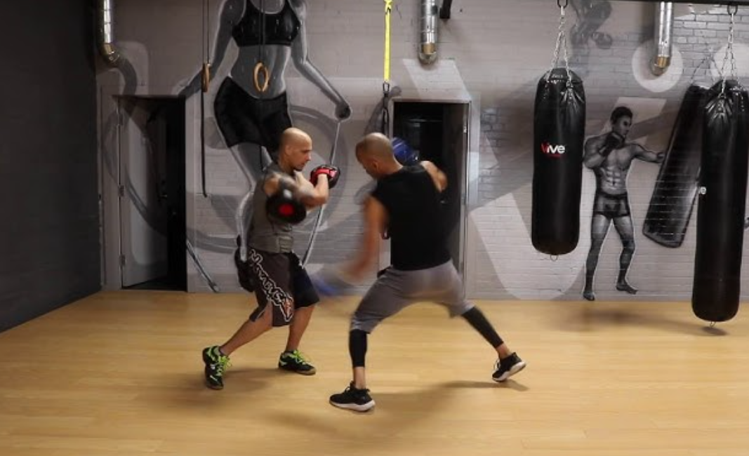 How to Master Pivoting in Boxing for Better Footwork and Power